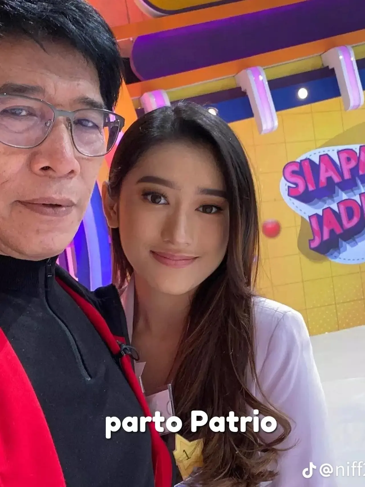 8 Potret Artis dan Seleb Ganteng Bareng Anak Gadisnya, Putri Vicky ...