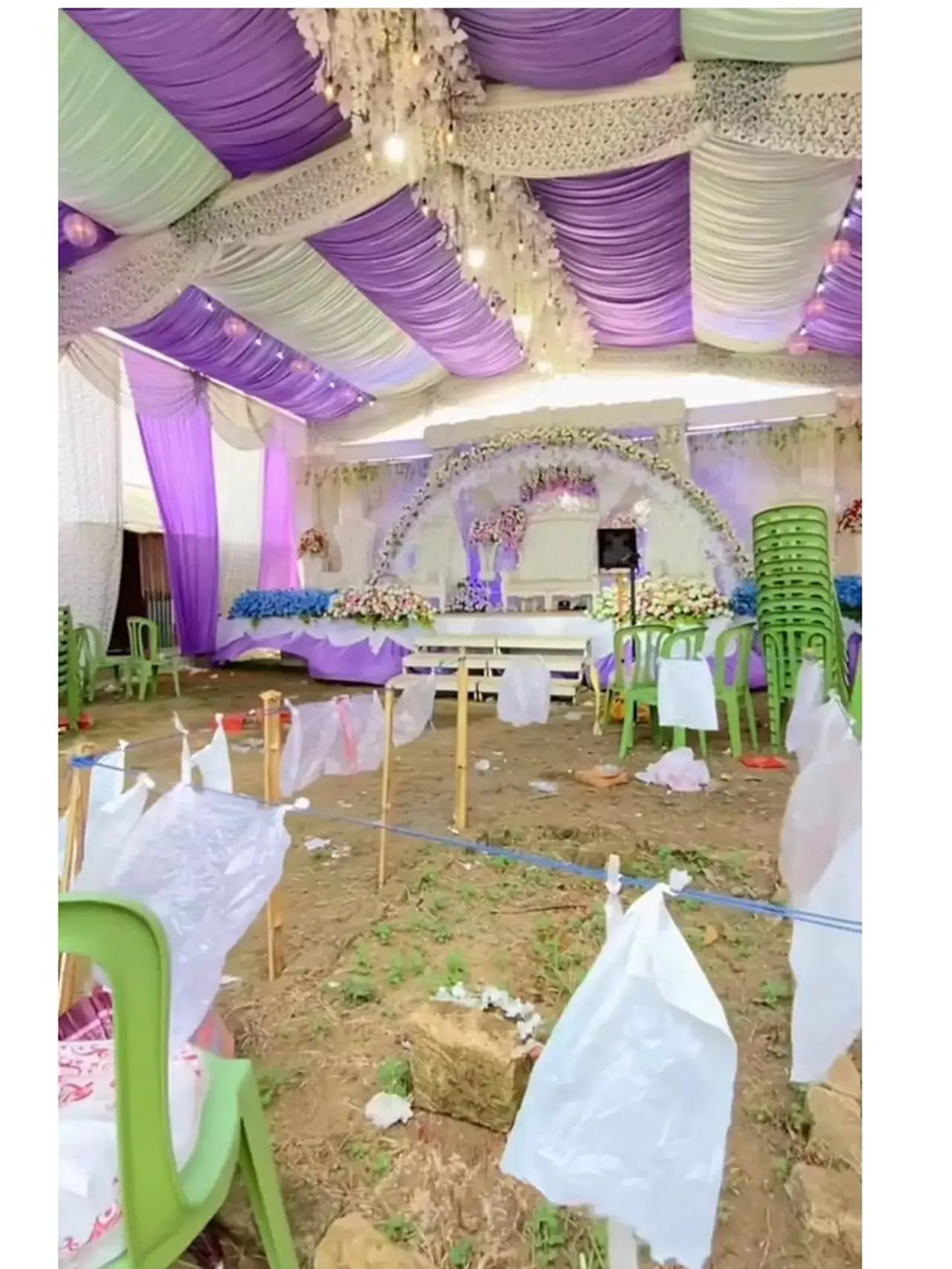 Resepsi Pernikahan di Tengah Kuburan Ini Jadi Sorotan, Dekorasinya Mewah - Hot Liputan6.com