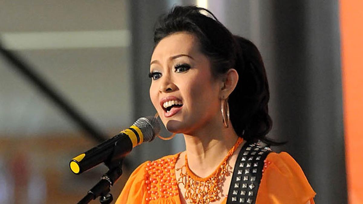 Cerai, Ratna Listy Akui Sempat Galau - Entertainment Fimela.com