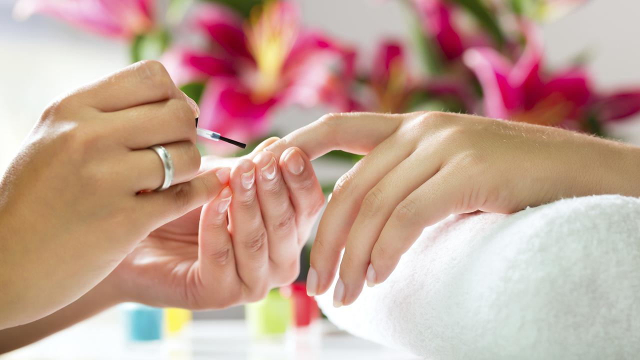 Kepribadian Anda Dapat Dilihat dari Warna Kuteks