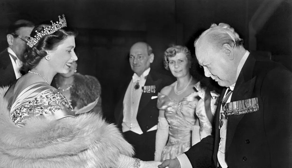 Mengenang Ratu Elizabeth II yang Meninggal Dunia di Usia 96 Tahun ...