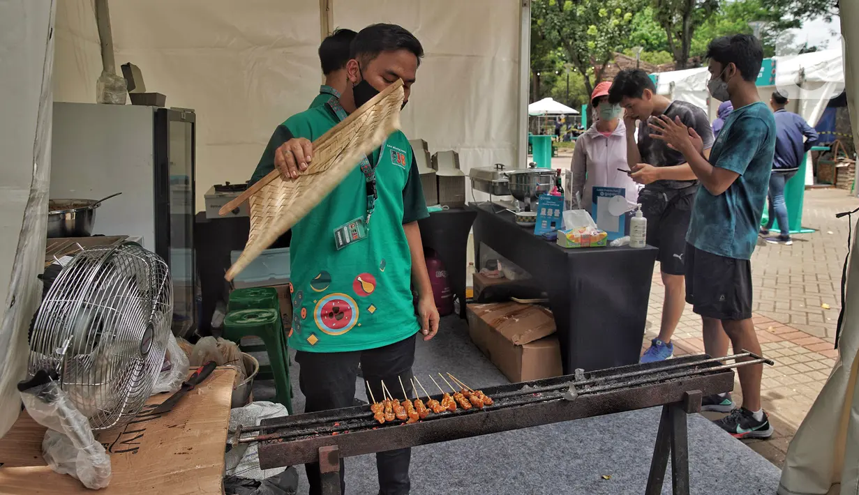 Berburu Kuliner Akhir Pekan di Festival Jajanan Bango 2022 - Foto ...