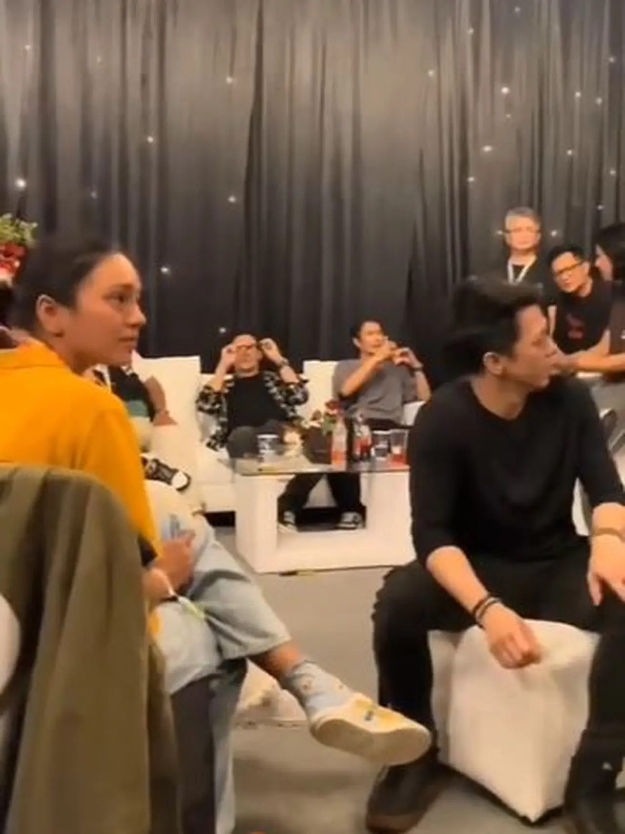 6 Momen Terbaru Kedekatan Ariel Noah dan Alleia, Kini Sering Ikut Kerja ...