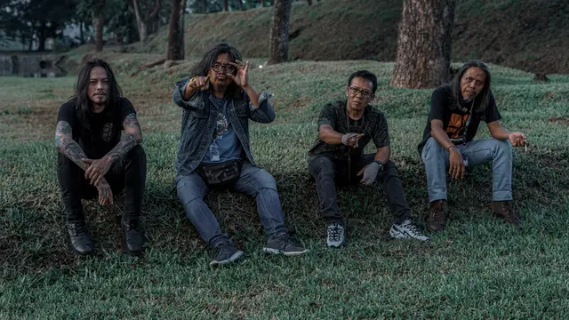 Band Pindad Rockstar Berisi 4 Musikus Rock Indonesia Termasuk Ovy /rif ...