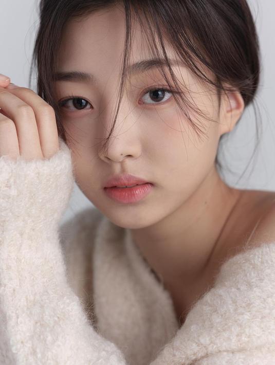 Profil Lee Ha Eum, Adik Jihyo Twice yang Terjun ke Dunia Akting - Foto ...