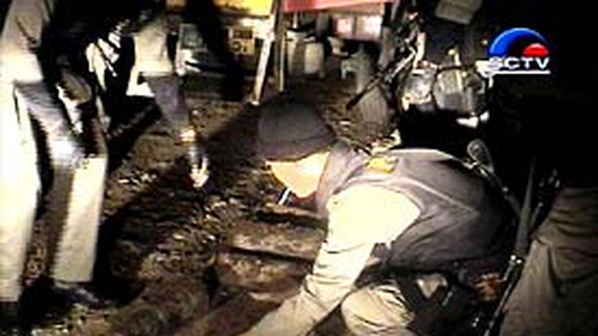 Bom-Bom Rakitan Ditemukan di Bekas Markas GAM - News Liputan6.com