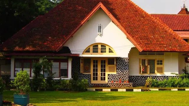 5 Desain Rumah ala Belanda, Bisa Jadi Inspirasi Hunian Bertema Klasik ...