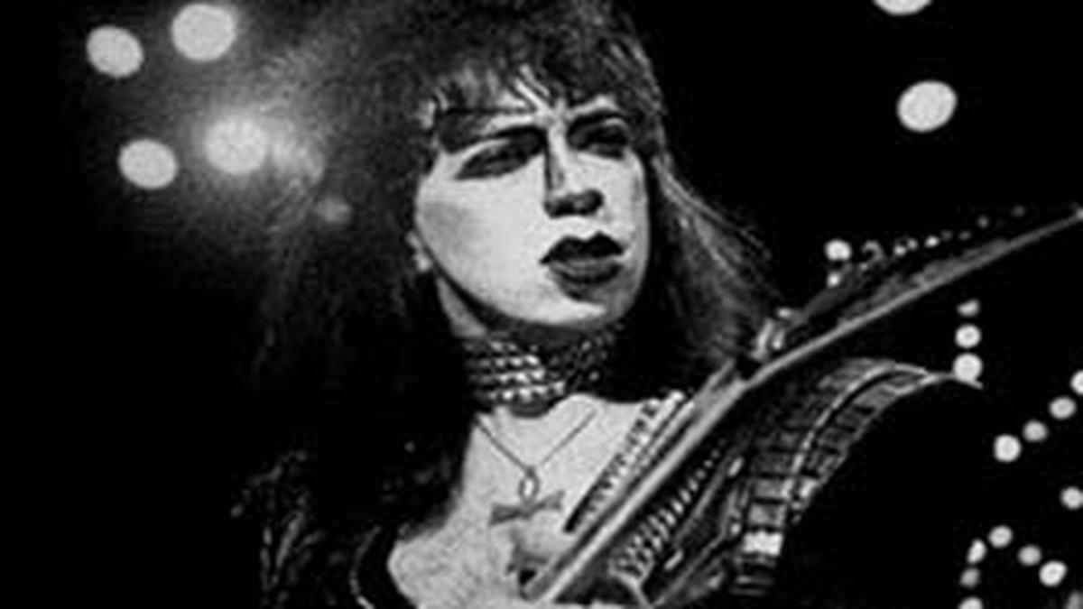 Vinnie Vincent Tuntut Kiss - ShowBiz Liputan6.com