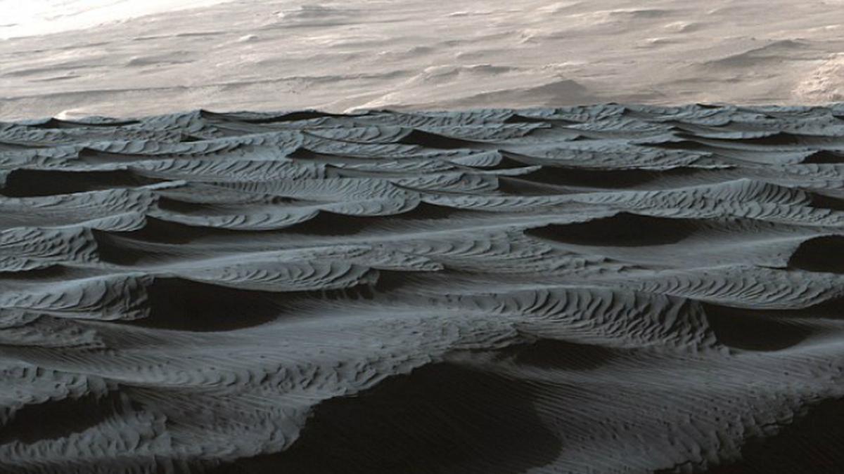 Gundukan Misterius Ungkap Sejarah Masa Lalu Planet Merah?