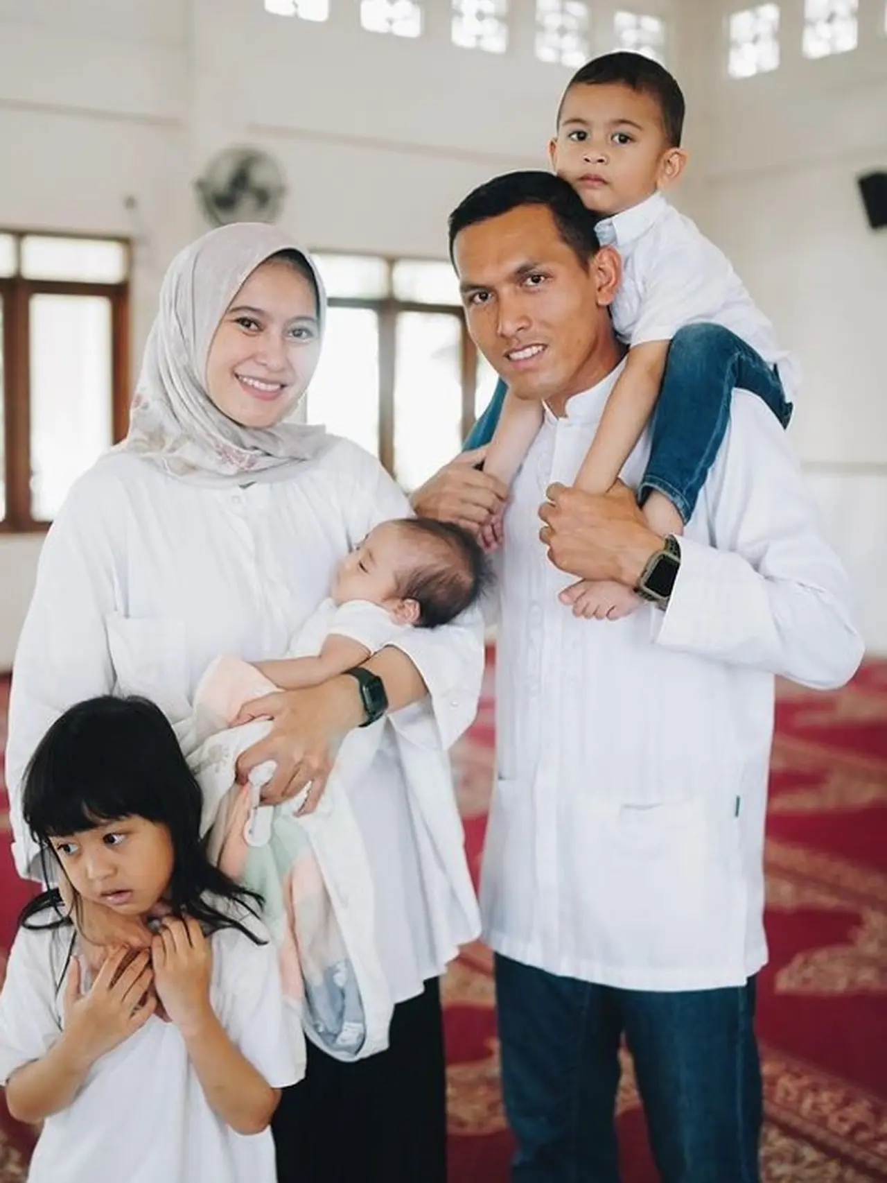 Dulu Kerap Teraniaya di FTV, Wanita Berseragam Persit Ini Adalah Istri ...