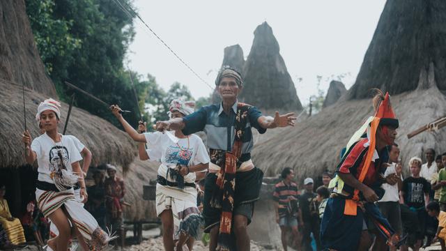 Kampung Adat Praijing dan Perkembangan Terkini Desa Tebara di Sumba ...