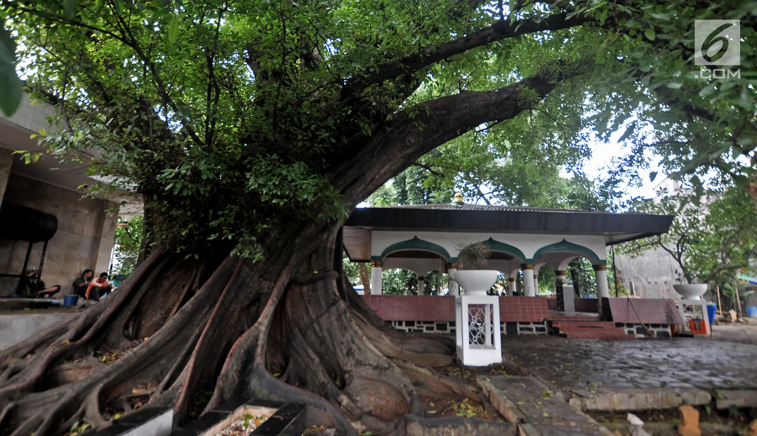 FOTO: Kompleks Makam Pangeran Jayakarta Bakal Diperluas - Foto Liputan6.com