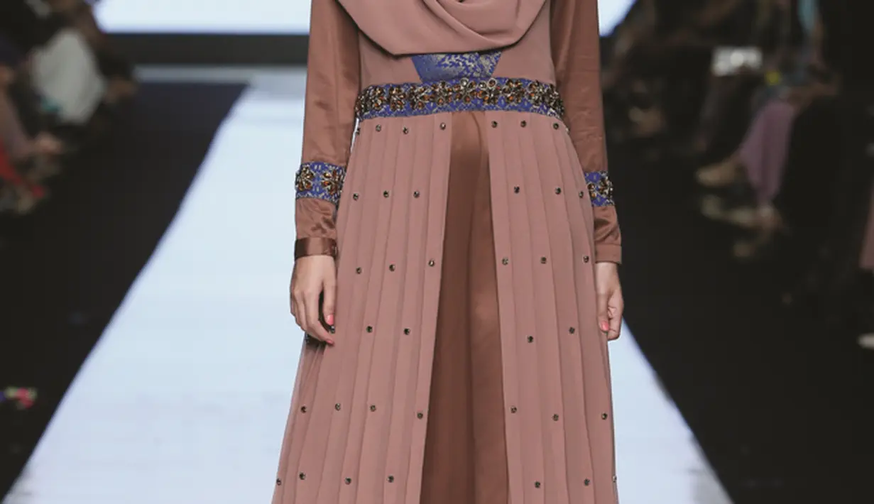 Koleksi Fashion Muslim Elegan Dari Fitri Aulia: Glorious Moors - Photo ...