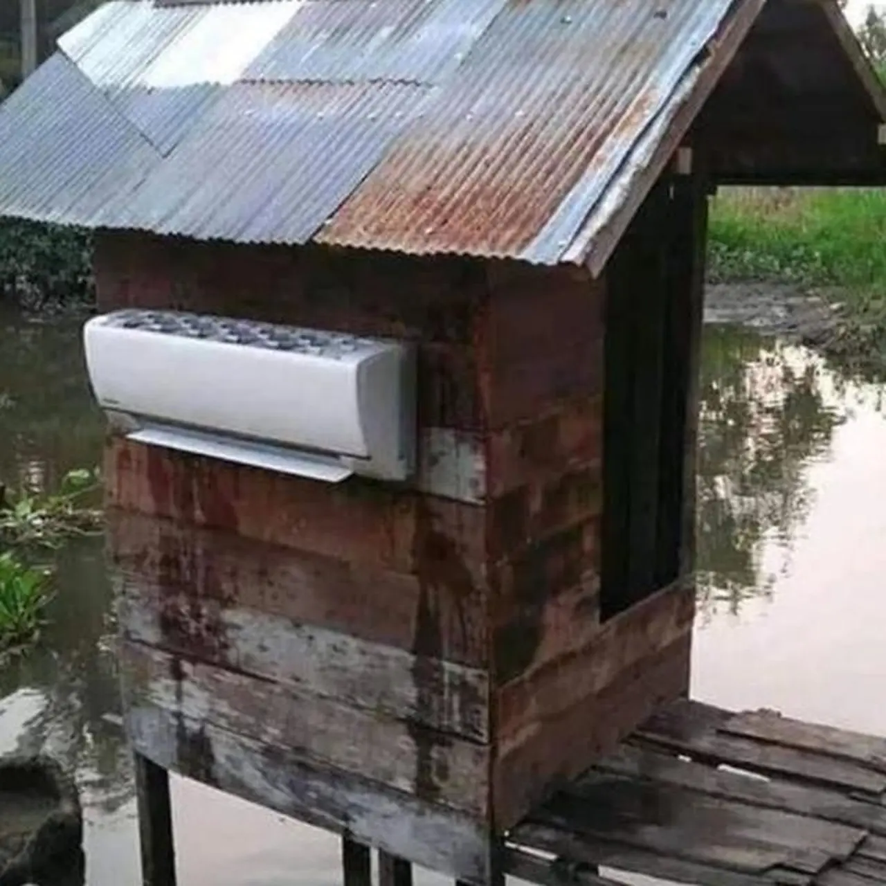 6 Pemasangan AC di Luar Ruangan Ini Nyeleneh, Jadi Enggak Punya Fungsi ...