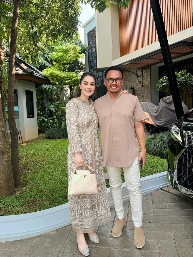 10 Potret Kompak dan Mesra Jennifer Dunn Bareng Faisal Haris yang Tuai Pujian - Hot Liputan6.com