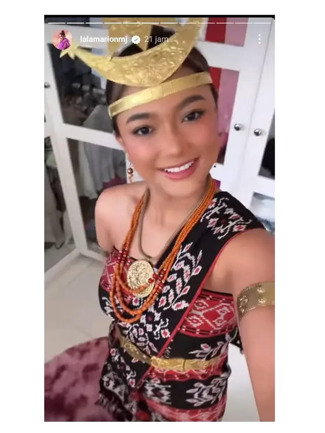 6 Gaya Marion Jola Pakai Baju Adat Rote, Banjir Pujian - Hot Liputan6.com