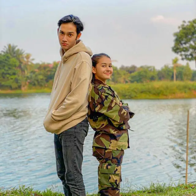 Jadi Saingan Rey Bong, Ini 6 Kebersamaan Clay Gribble dan Sandrinna ...