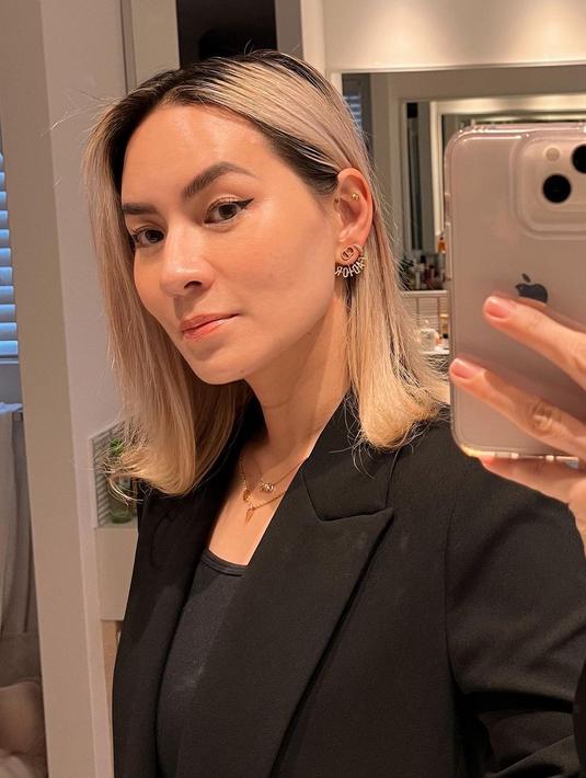 7 Potret Chantal Della Concetta yang Makin Cantik dengan Rambut Emasnya ...