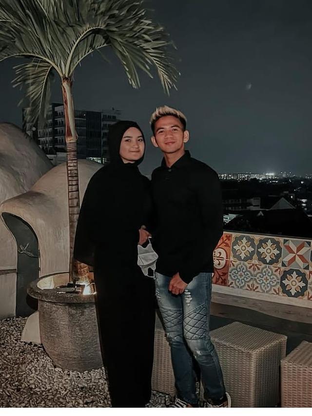 6 Potret Mesra Ridho DA dan Syifa dalam Foto Prewedding - Entertainment ...