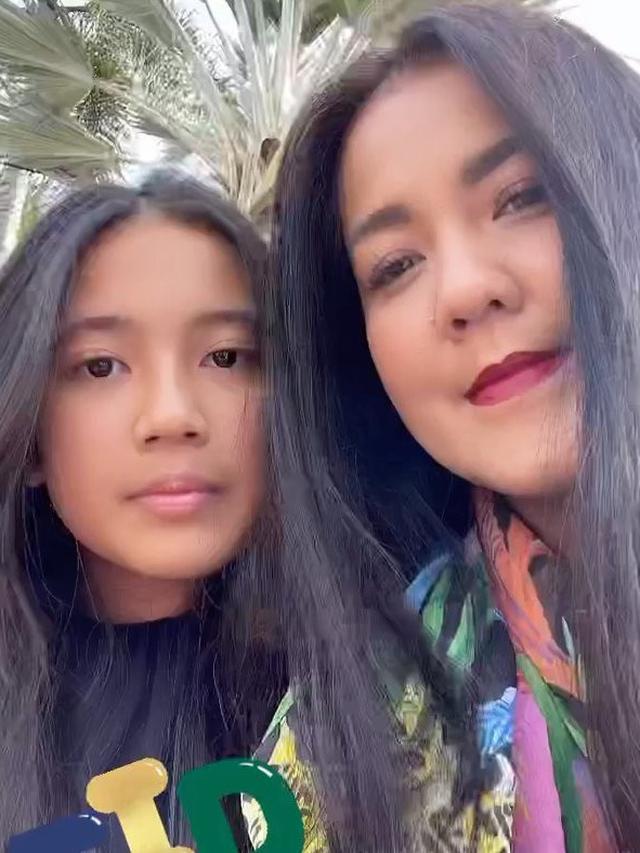 Jarang Tersorot, Ini 6 Potret Qiara Putri Sulung Ivy Batuta yang ...