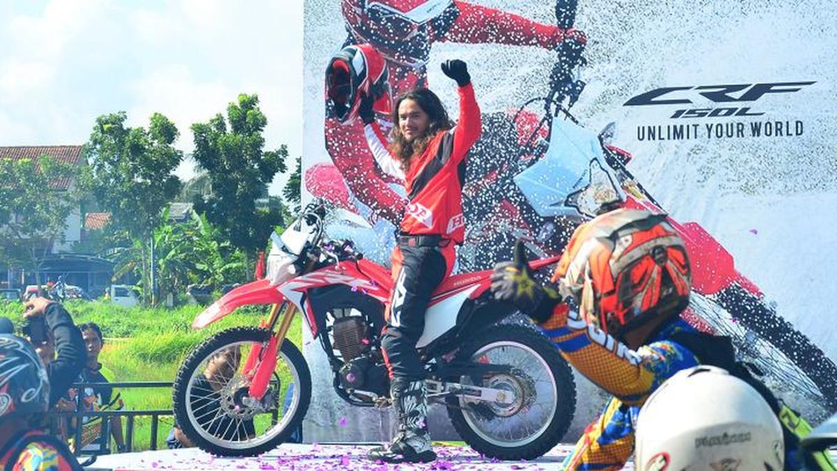 Pengguna Baru Motor Trail Wajib Baca Pedoman Ini