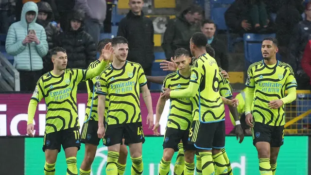 Arsenal Gulung Burnley 5-0 dan Menang 5 Beruntun, Fans The Gunners pada ...