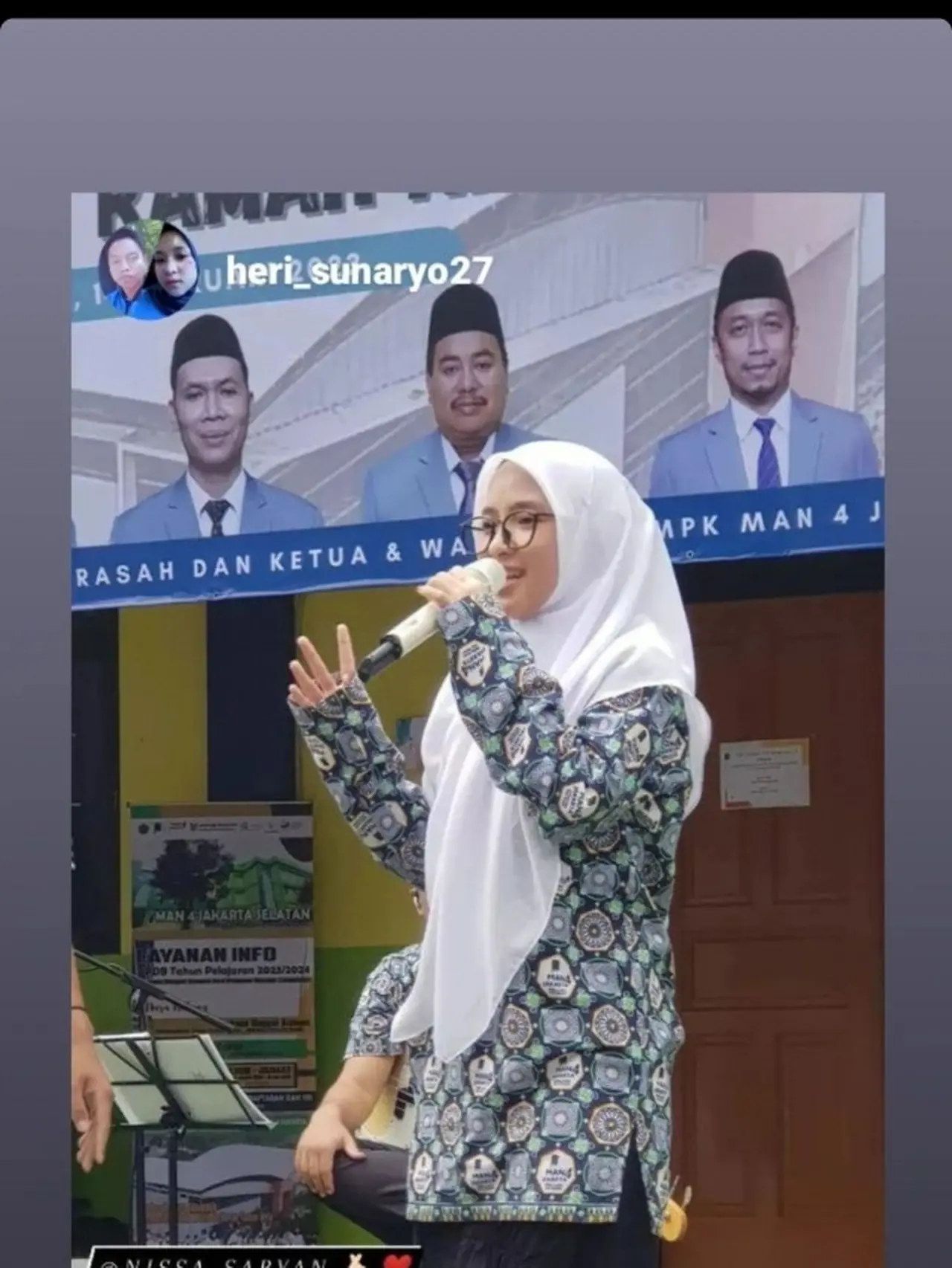 6 Potret Nissa Sabyan Berseragam Sekolah saat Tampil di Pensi Madrasah Aliyah Jakarta - ShowBiz ...