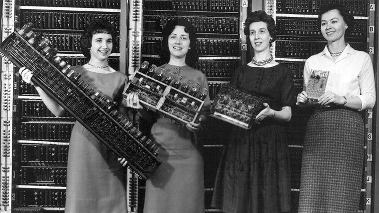 Mengenal ENIAC Komputer Pertama di Dunia