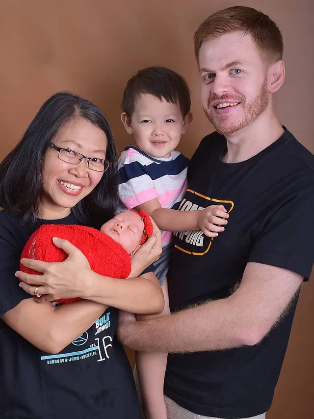 8 Potret Dave Jephcott 'Londokampung' Bersama Keluarga Kecilnya, Kompak ...