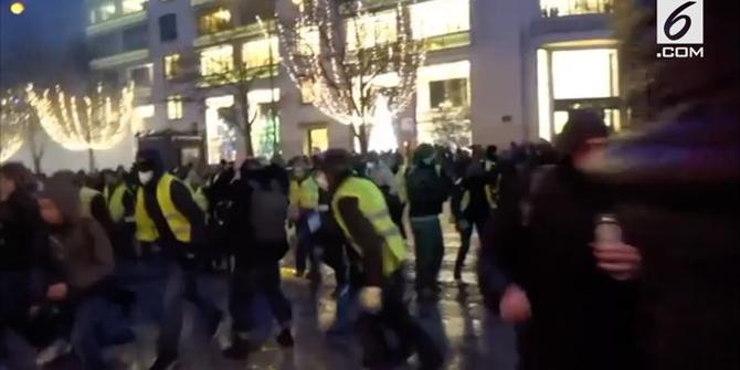 VIDEO: Demonstasi Rompi Kuning di Paris Kembali Ricuh | Enamplus