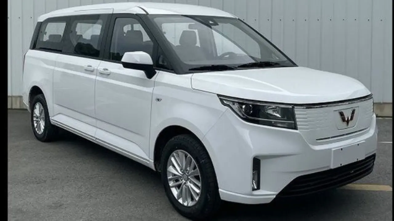MPV Listrik Wuling Journey Mulai Tebar Pesona - Otomotif Liputan6.com