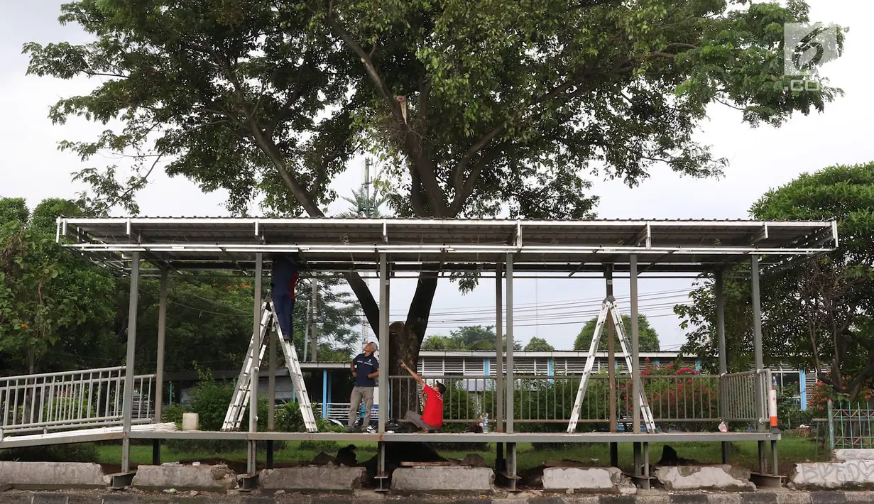 FOTO: Permudah Akses, Halte Transjakarta Dibangun di Kampung Rambutan ...