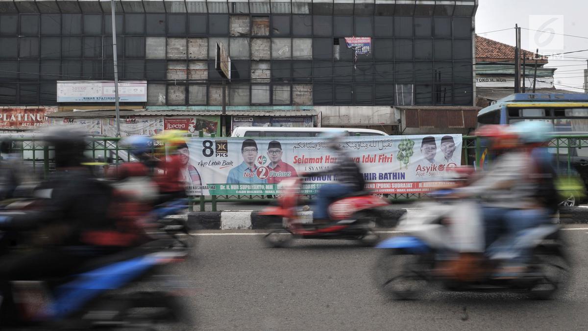 FOTO: Masa Tenang Pilkada 2018, Atribut Kampanye Masih Beredar di ...