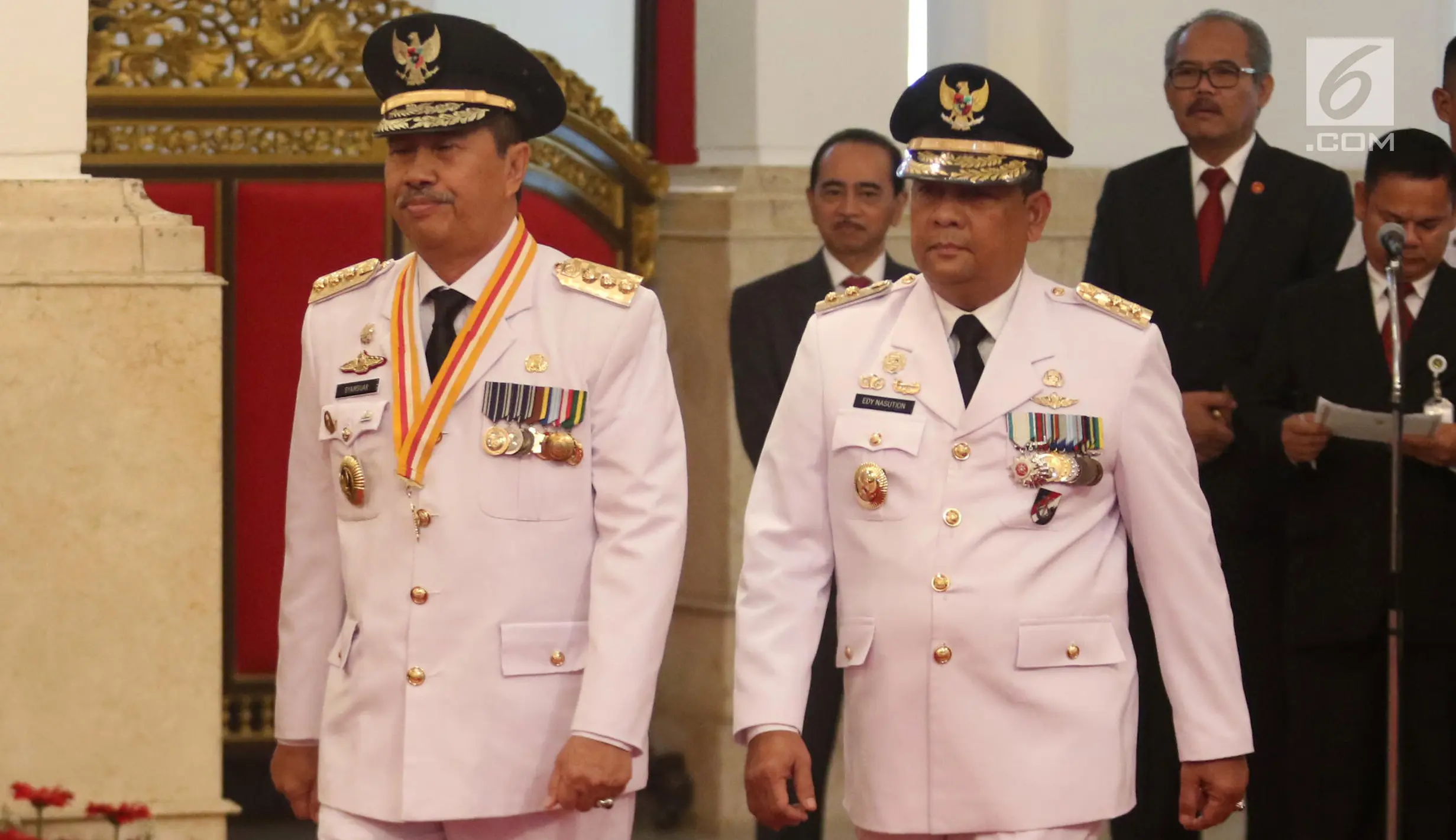 FOTO: Jokowi Resmi Lantik Gubernur dan Wakil Gubernur Riau - Foto ...