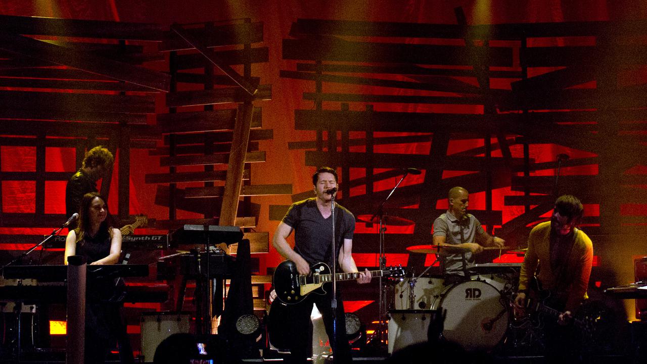 Si Alay Owl City Akan Kembali Konser di Indonesia