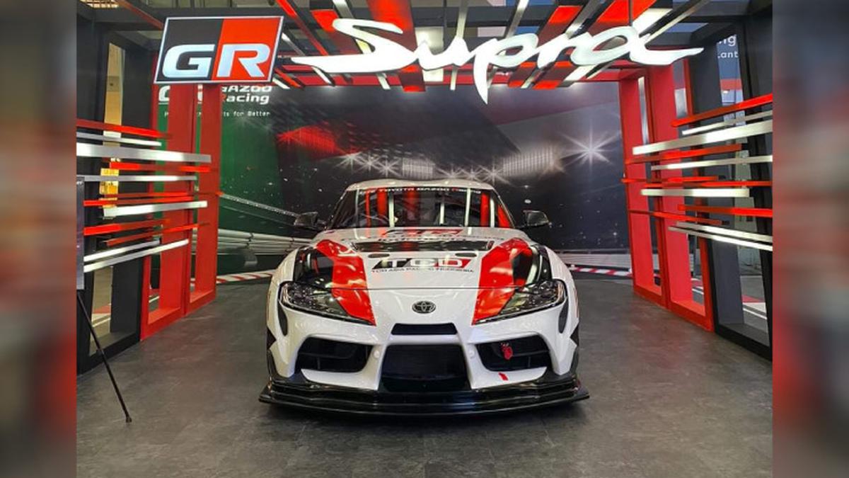 Pertama Kalinya, Mobil Balap Toyota GR Supra GT4 Dipamerkan di Jakarta ...