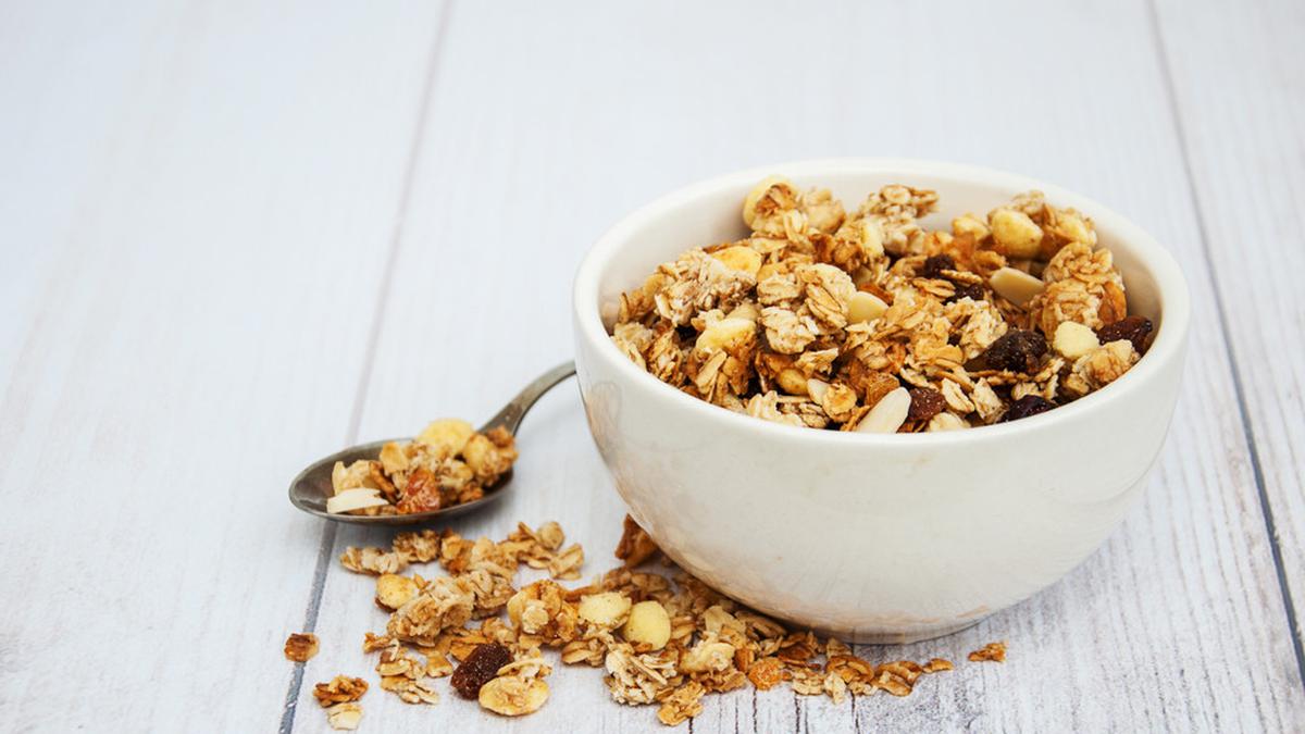 Resep Praktis Membuat Granola Ala Rumahan
