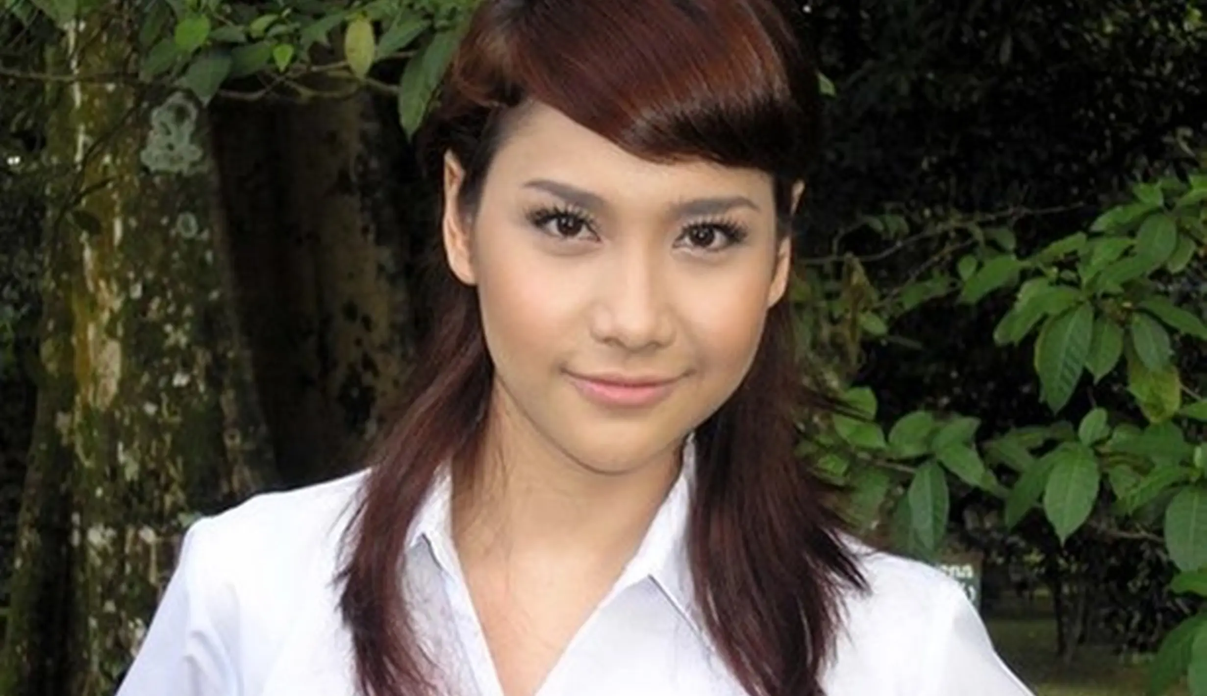 Potret BCL Saat Pakai Seragam SMA, Aura Bintang Terpancarkan - Foto ...