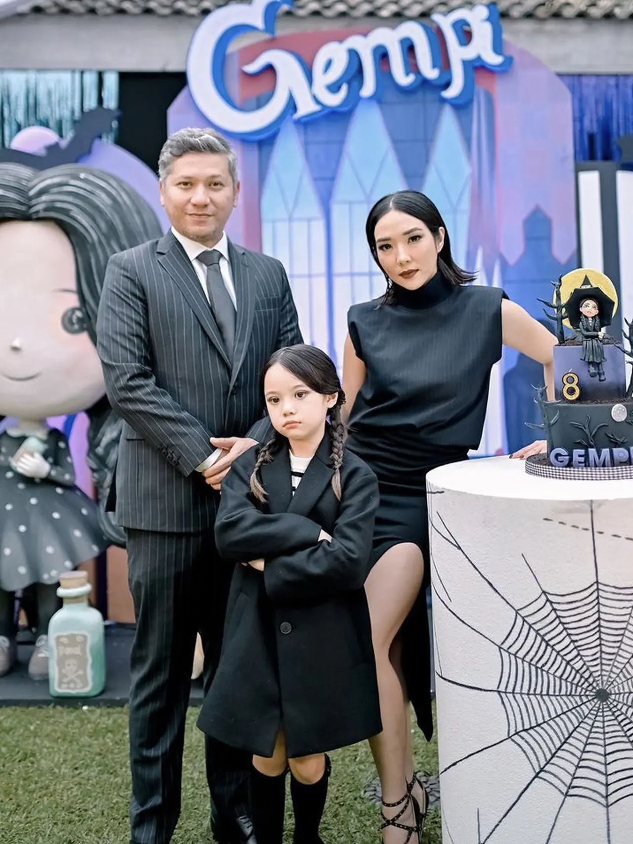 Adu Gaya Bilqis dan Gempi Berdandan Mirip Karakter Utama Serial ...