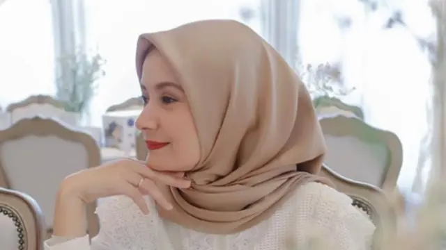 5 Model Jilbab yang Cocok Untuk Berbagai Bentuk Wajah, Jangan Asal Pilih - Hot Liputan6.com