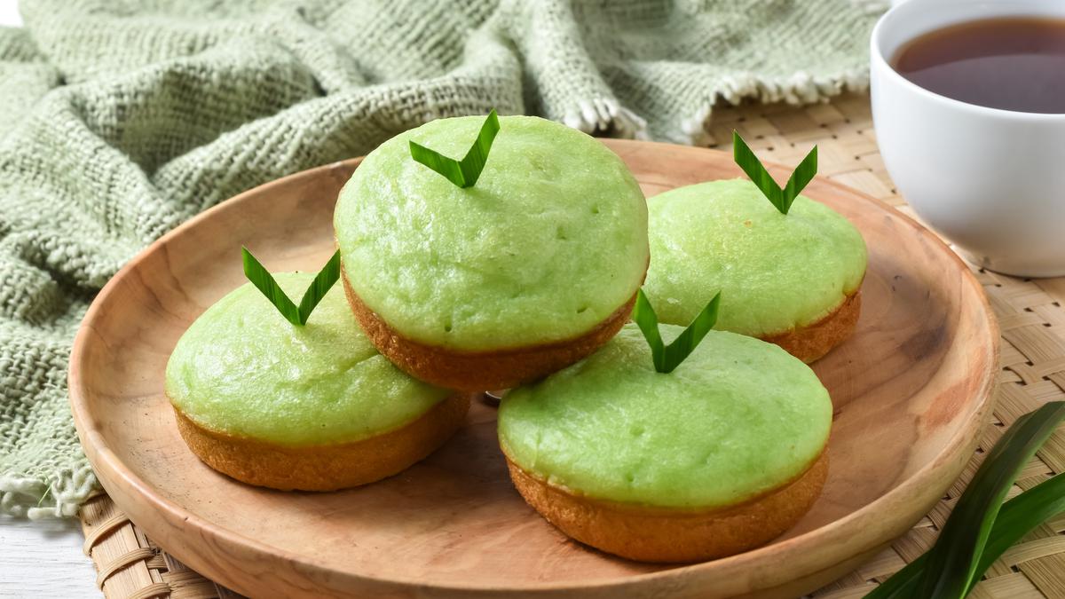 5 Resep Kue Apem Empuk Pakai Tepung Beras dan Santan - Food Fimela.com
