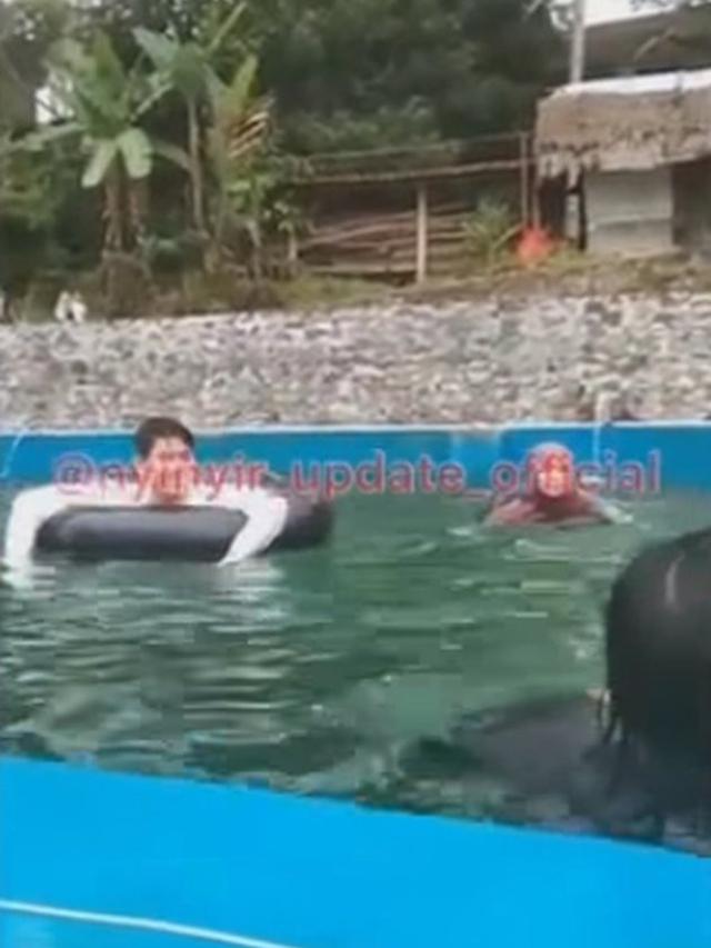 5 Potret Lesti Kejora-Rizky Billar Berenang Bareng, Tampak Bahagia dan Santai Dilihat Warga ...