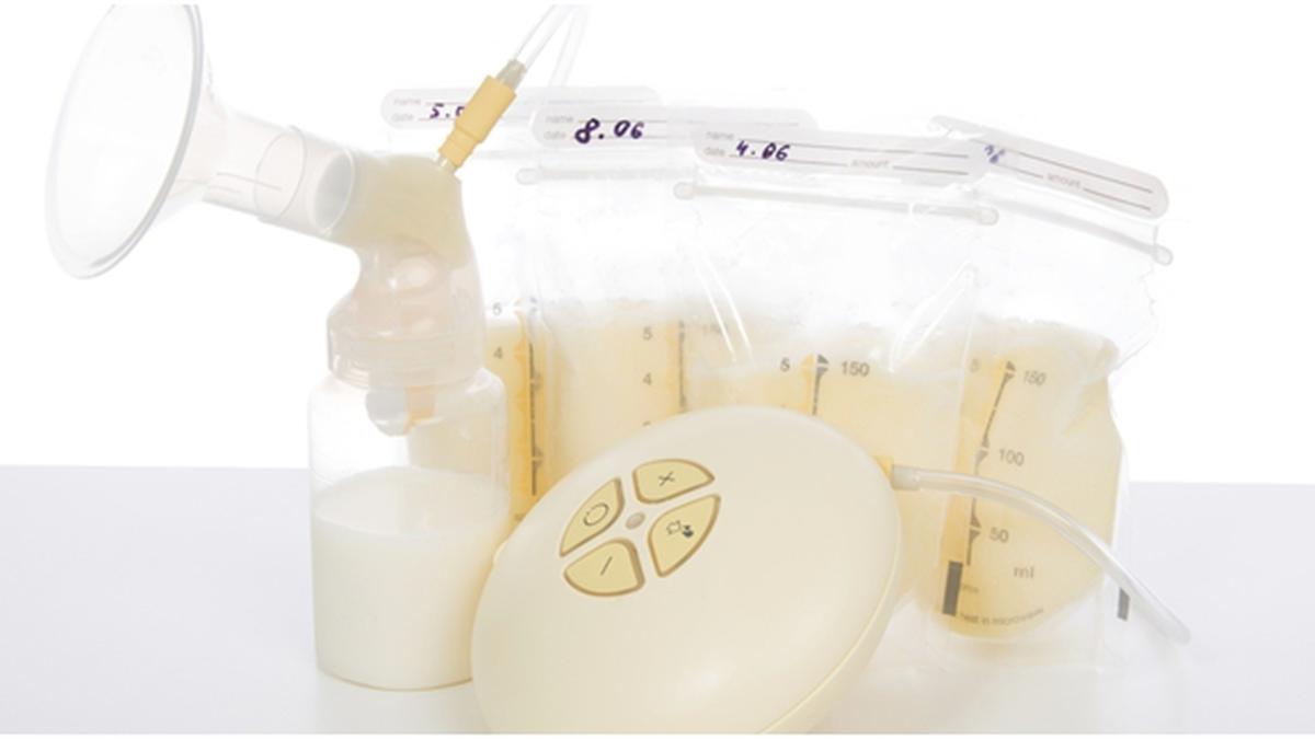 Tips Memompa ASI Untuk Ibu yang Bekerja - Parenting Fimela.com