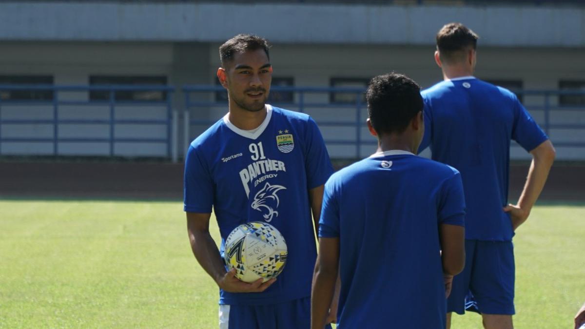 Kesan Omid Nazari di Latihan Perdana Bersama Persib - Bola Liputan6.com
