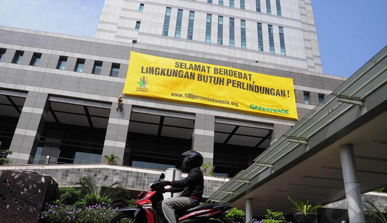 Pemanjat Dinding Ini Ingatkan Capres - Foto Liputan6.com