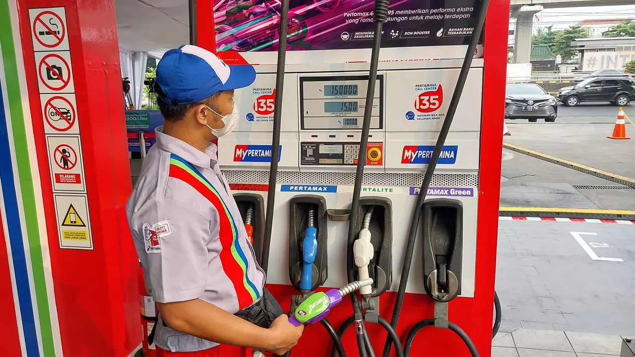 Harga BBM Pertamina Hari Ini 1 Maret 2025: Dexlite dan Pertamina Dex Turun - Bisnis Liputan6.com