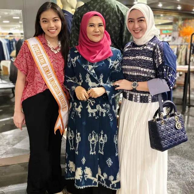 Masuk Grand Final Puteri Remaja Jakarta, Ini 6 Potret Cantik Raihana Zemma Anak Sahrul Gunawan ...