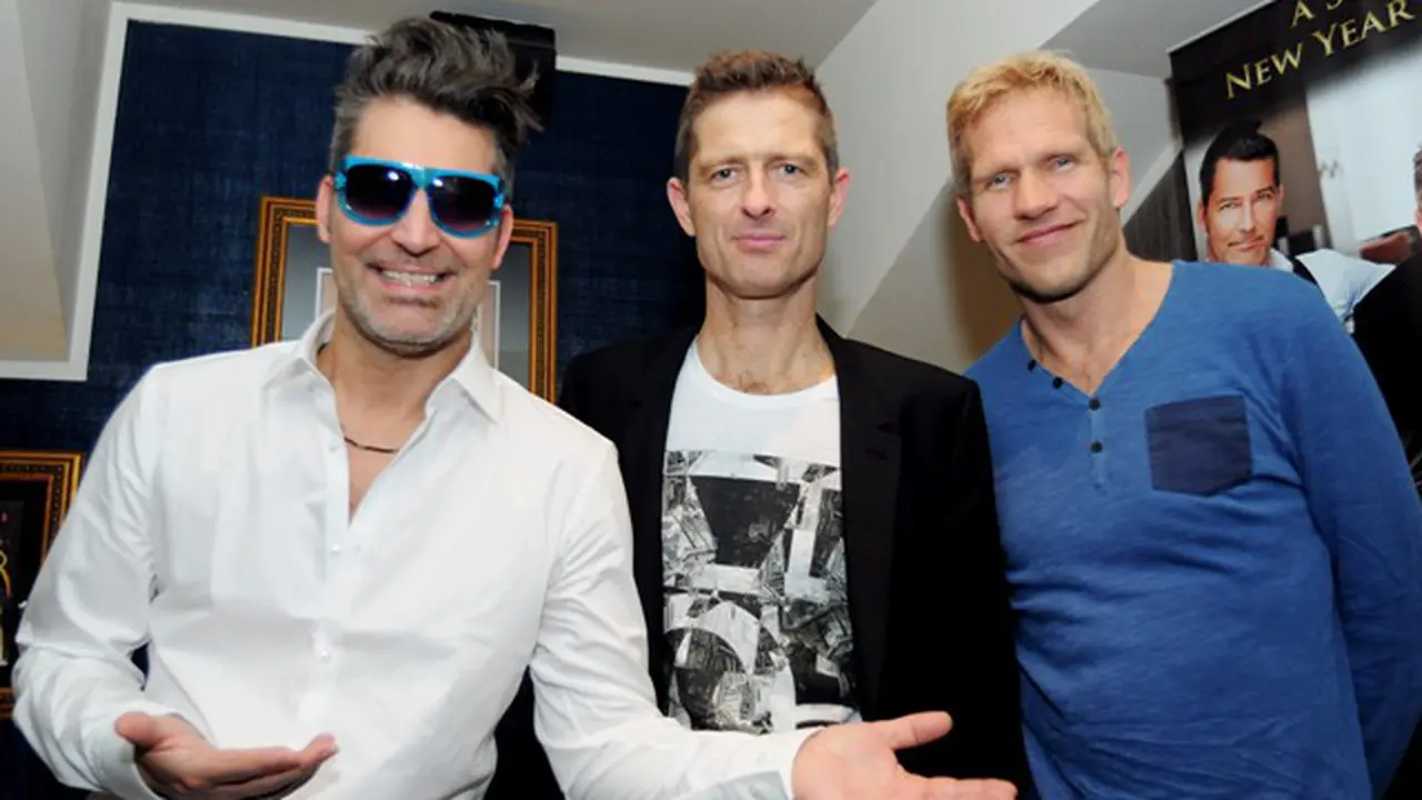 (EKSKLUSIF) MLTR Mengenang Garap Videoklip `Someday` di Bali - ShowBiz ...