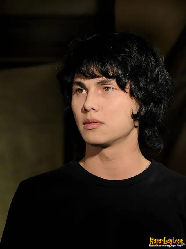7 Potret Lawas Andhika Pratama, Pernah Mirip Nicholas Saputra