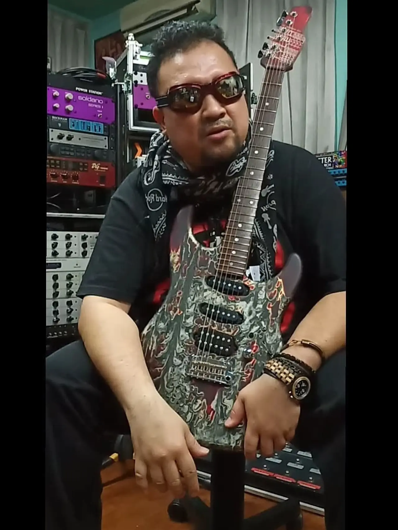 Profil Aria Baron Eks Gitaris GIGI yang Meninggal Dunia Setelah ...